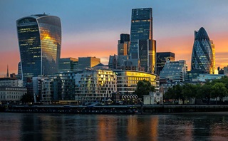 Bank Guarantees and Financial Assurance - HSBC Business Banking